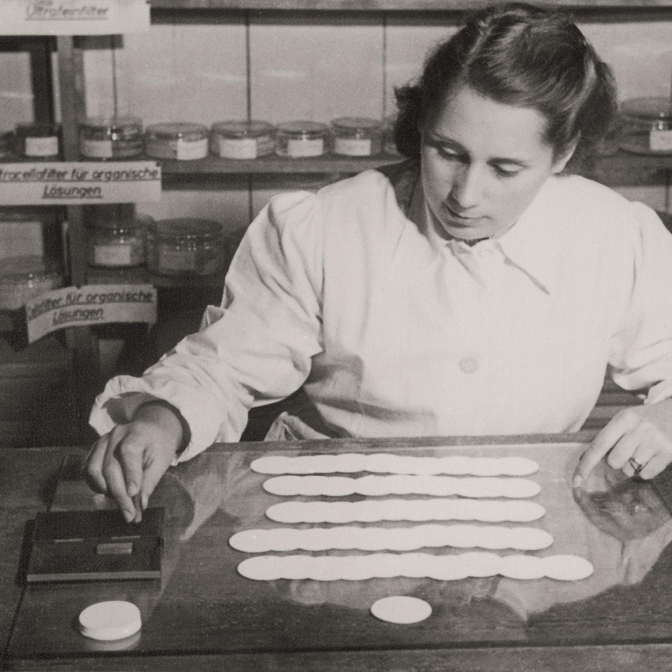 1927-1949 | Sartorius