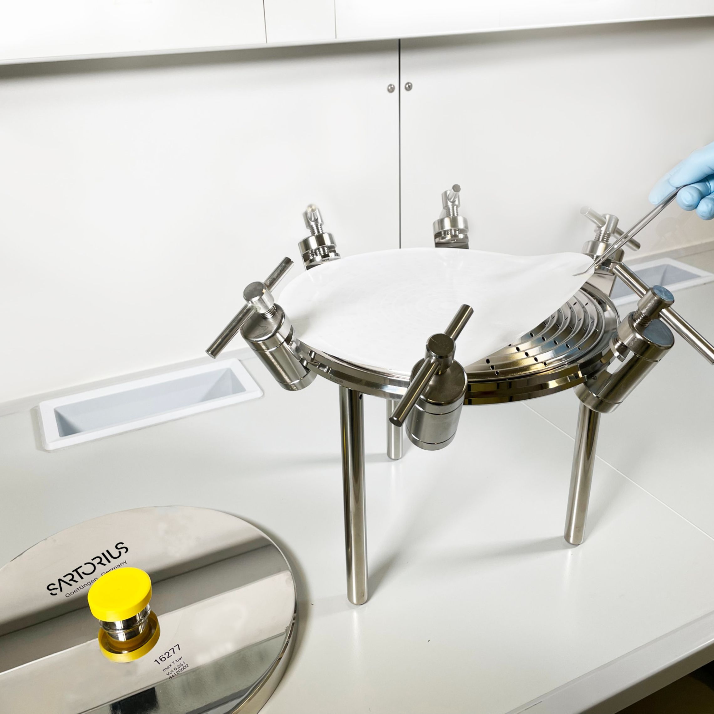 Lab Filtration Filter and Holder Family