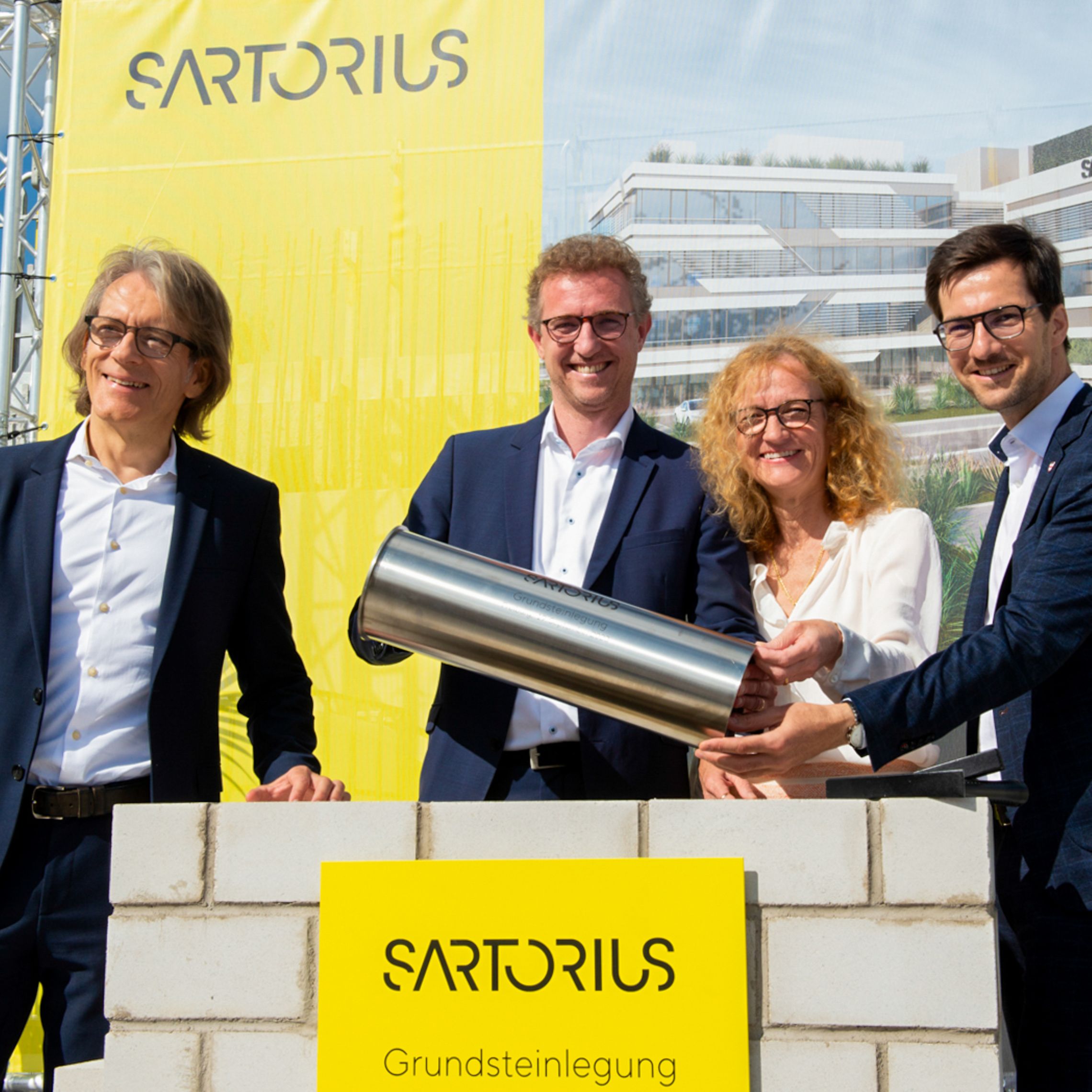 -margrit-mueller-sartorius-grundsteinlegung-9420-1-.jpg