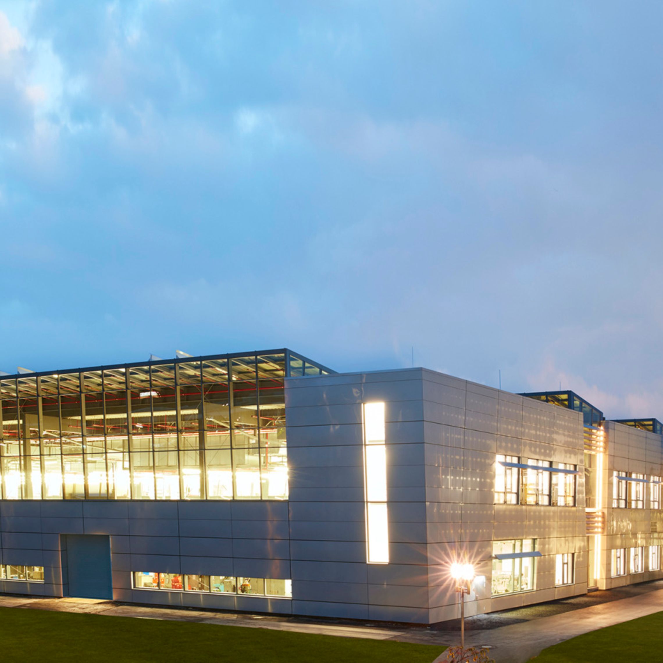 Sartorius Campus expands: Official opening of the new manufacturing ...