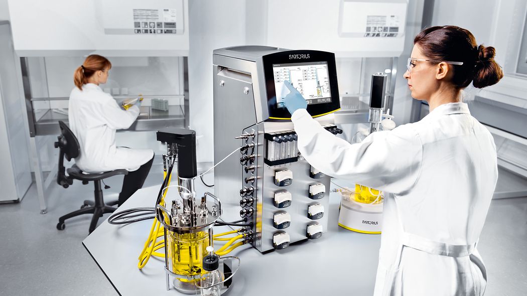 Biostat® B - Benchtop Bioreactor Controller | Sartorius