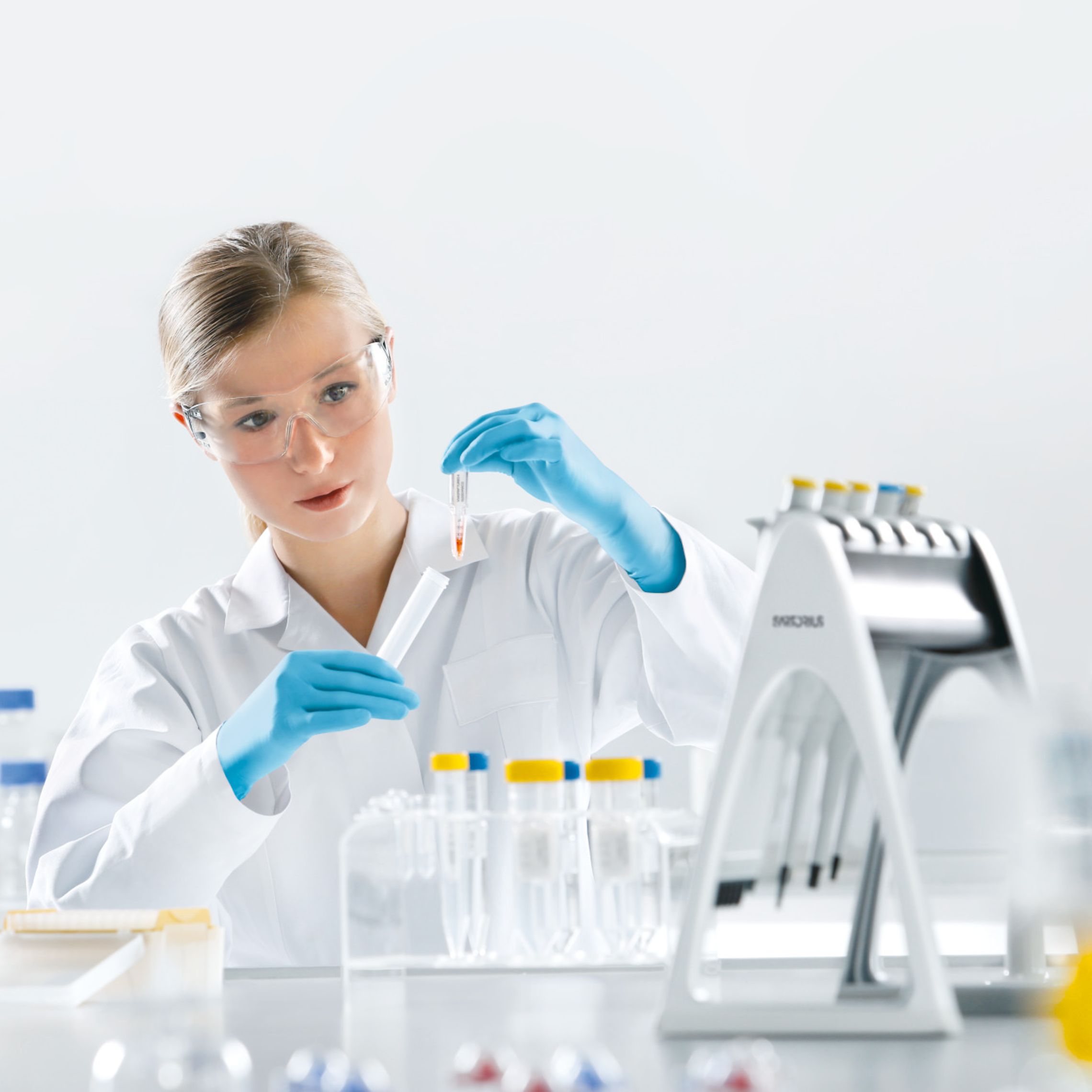 Lab Ultrafiltration Devices and Membranes | Sartorius