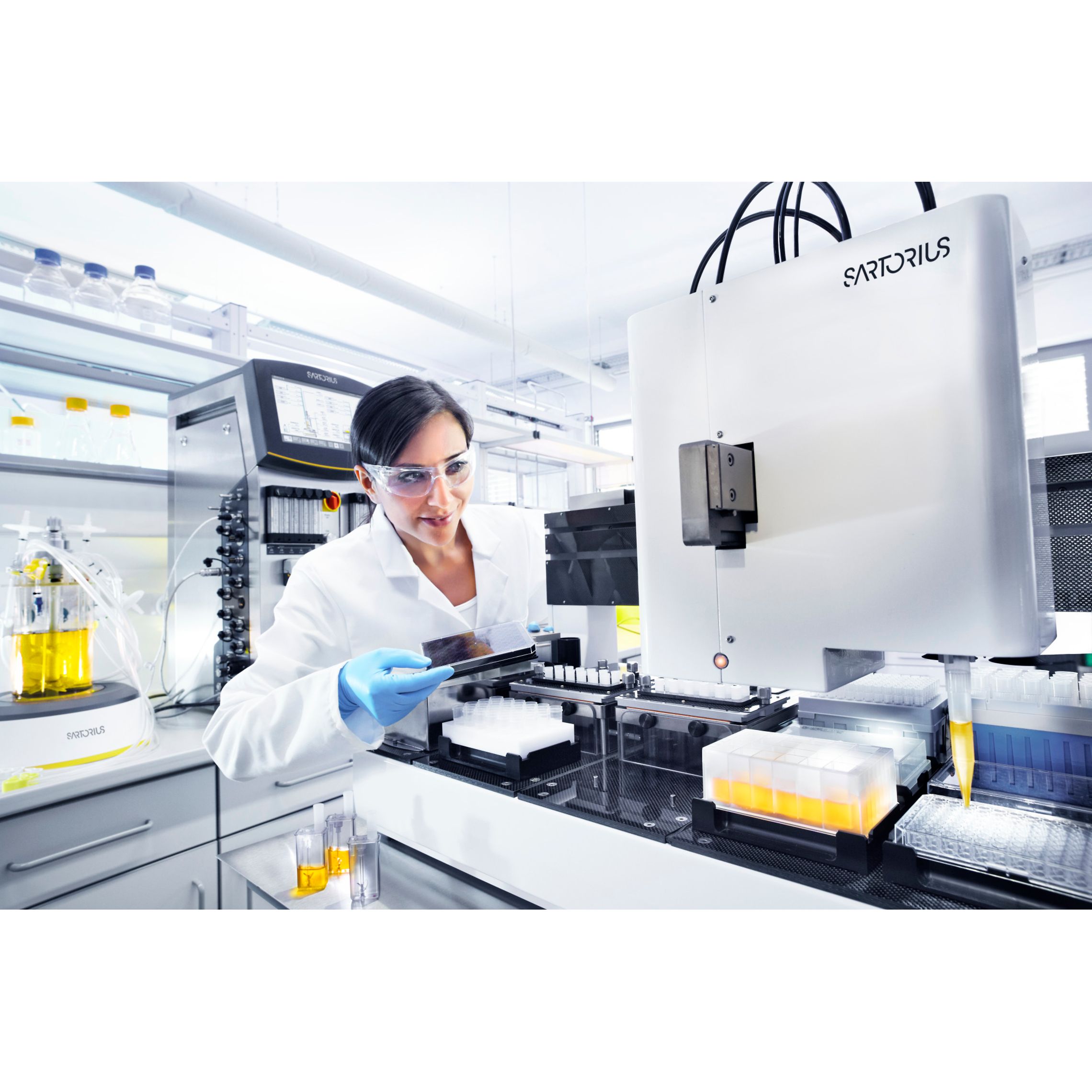 Raman Spectroscopy with Ambr® 15 Mini Bioreactors and MVDA Offers ...