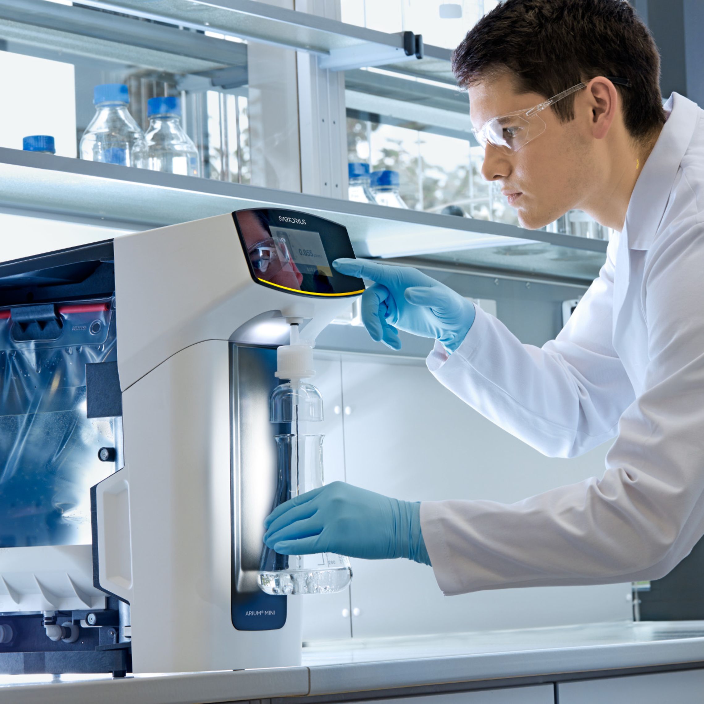 Arium® Mini Ultrapure Water System | Sartorius